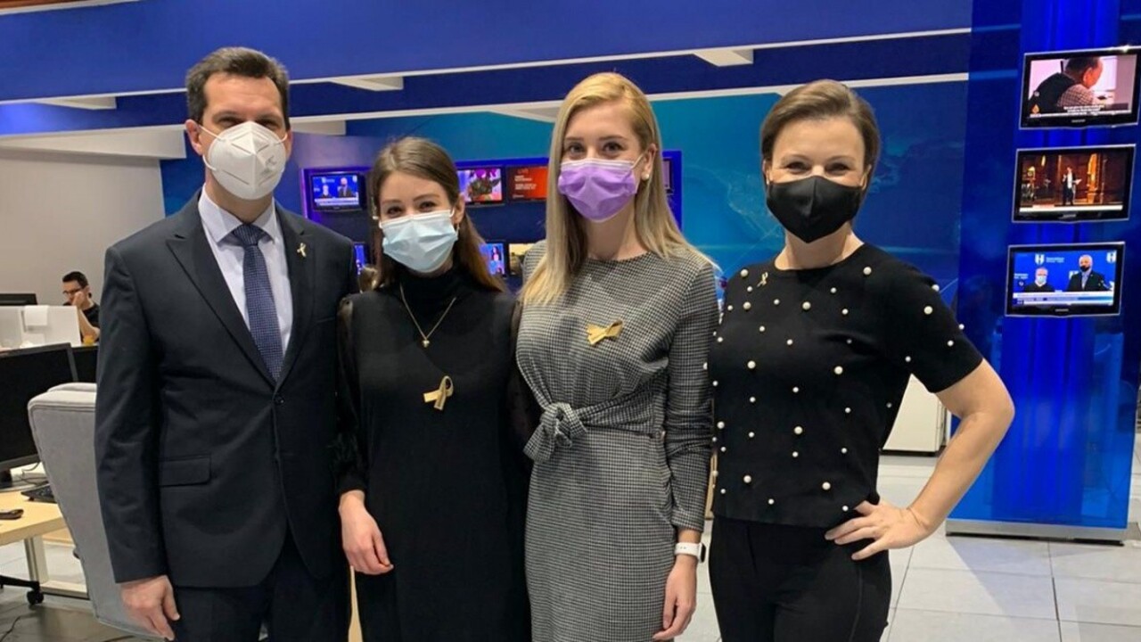 Moderátori TA3 sú zlatí celý deň | ta3