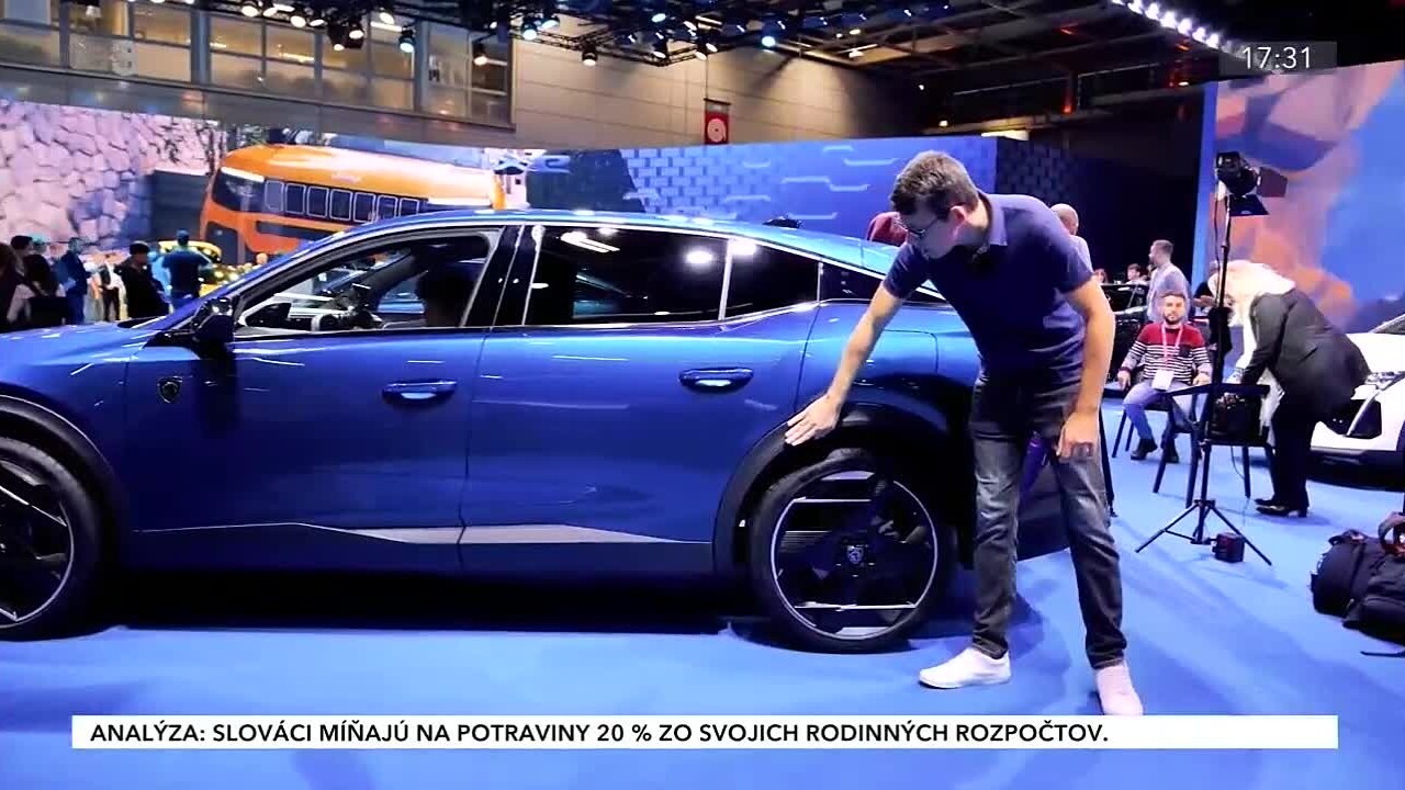 Autosalón v Paríži úplne inak. Ako vyzerá prvé elektrické auto od ...