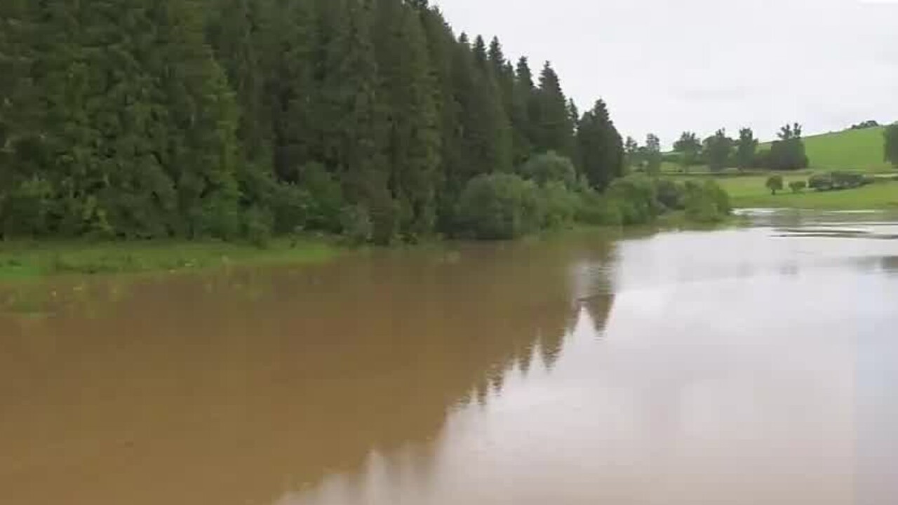 Na Slovensku hrozia povodne z dažďa. Výstraha druhého stupňa platí pre ...