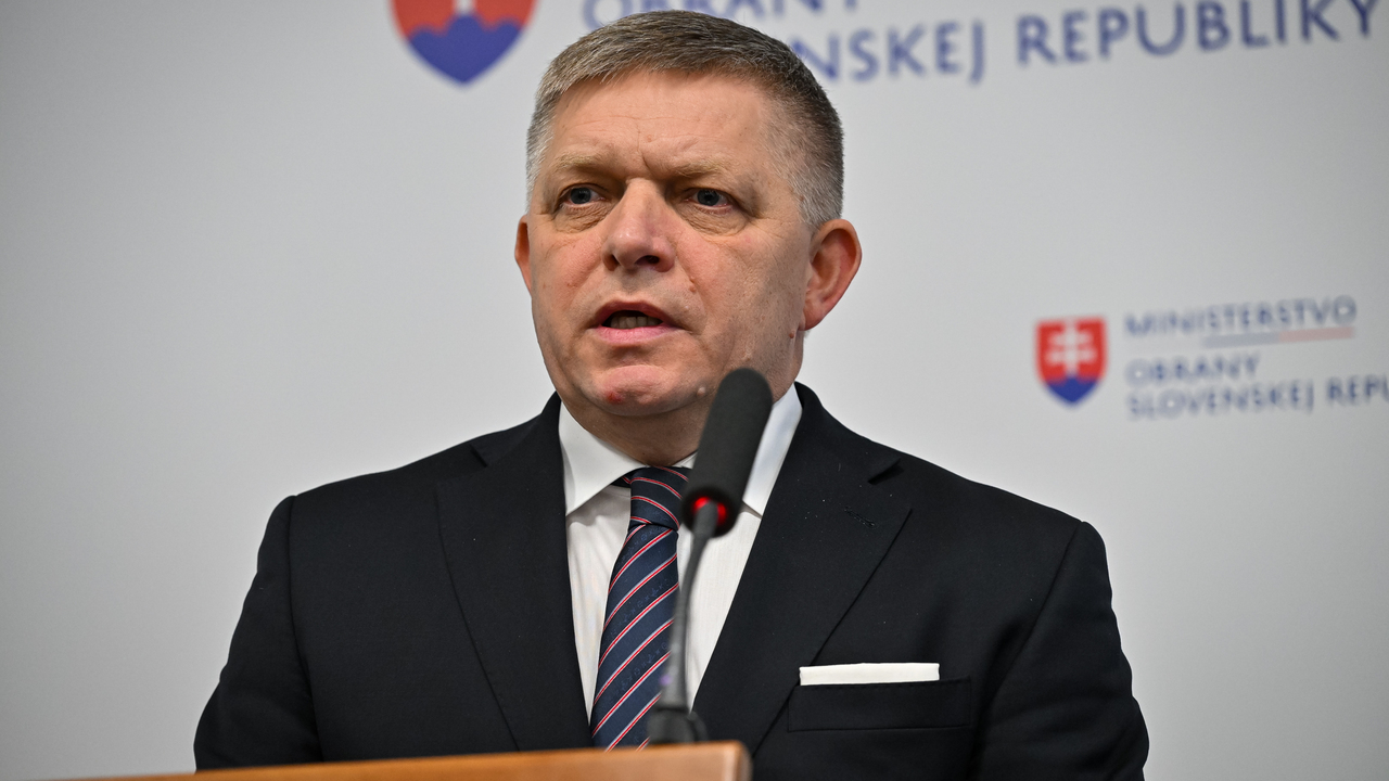 Premiéra previezli z Banskej Bystrice. Zotavovať sa bude doma v Bratislave, nie v nemocnici | ta3