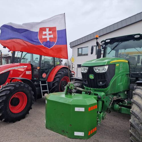 FOTO/VIDEO: Farmári avizovali najväčšie protesty na Slovensku ...