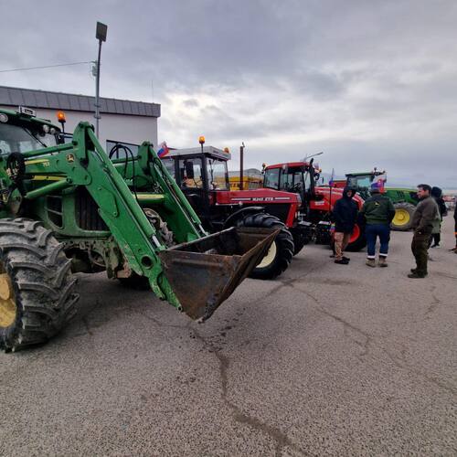 FOTO/VIDEO: Farmári avizovali najväčšie protesty na Slovensku ...
