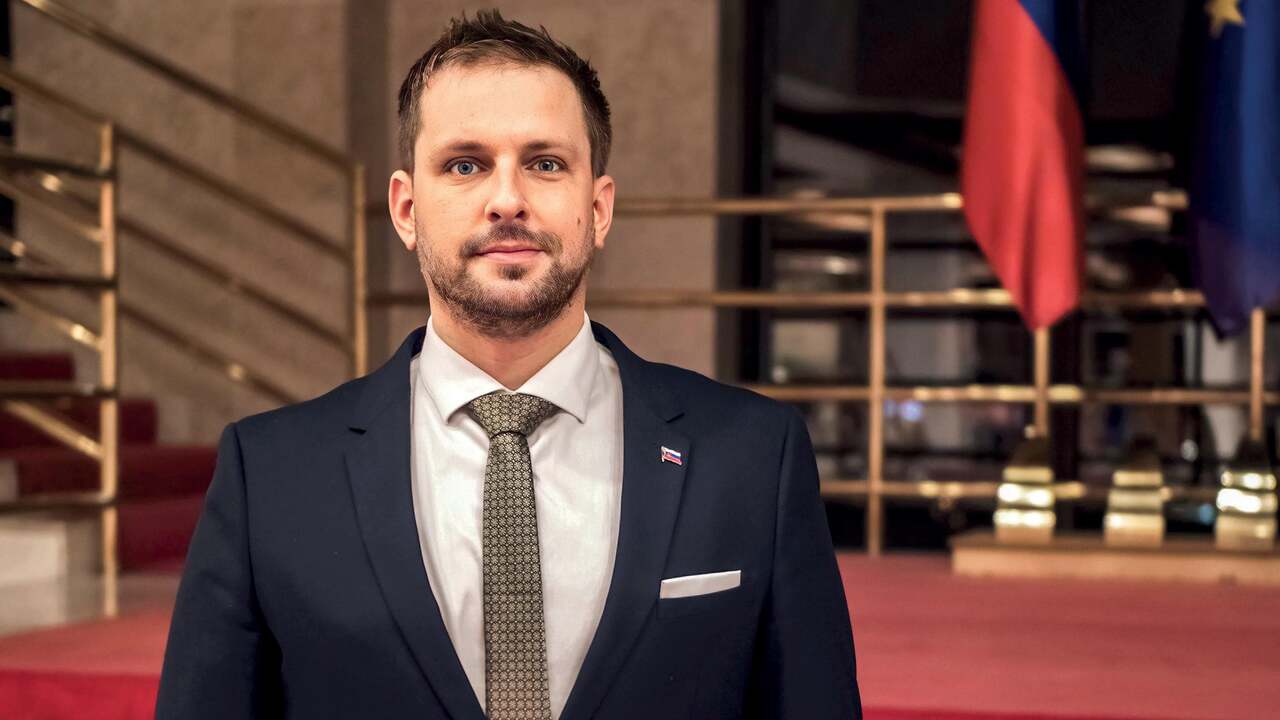 Ministerské kreslo neostalo na dlho prázdne. Nástupca Dolinkovej je už ...