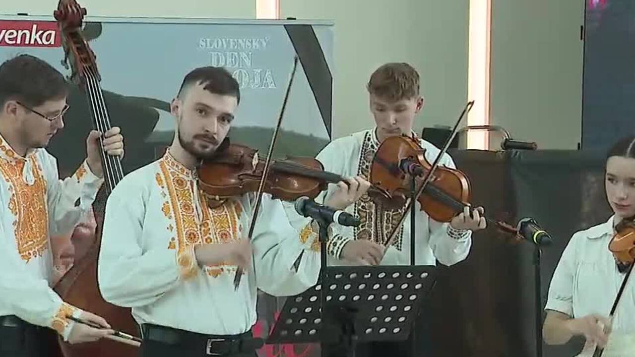 Tradičné Vianoce roztancovali Euroveu. Deň plný folklóru, vôní a ...