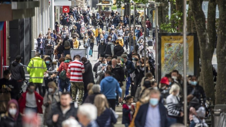 Podávanie rúk a koniec limitom. Nórsko sa vracia do normálu, zruší ...