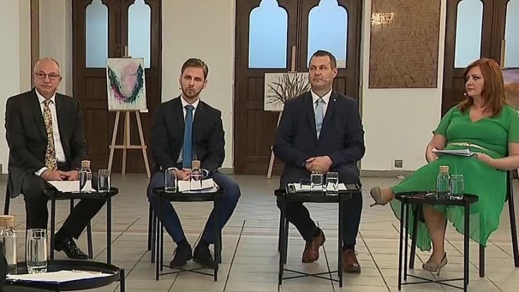 Katastrofálna doprava i nájomné bývanie. Ako chcú kandidáti na ...