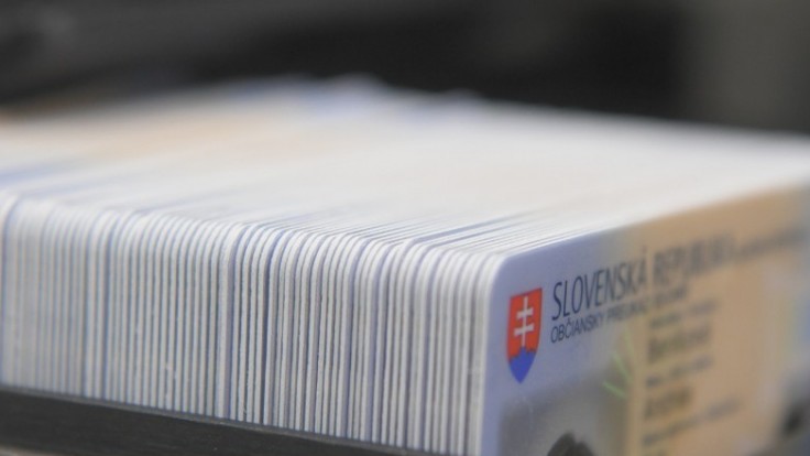 Nápor na klientské centrá je obrovský. Rezort vnútra radí, ako si ...